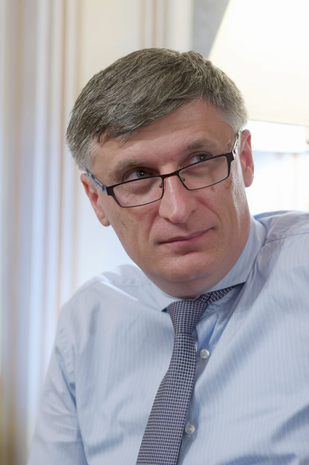 CĂTĂLIN AVRAMESCU – Facultatea de Științe Politice